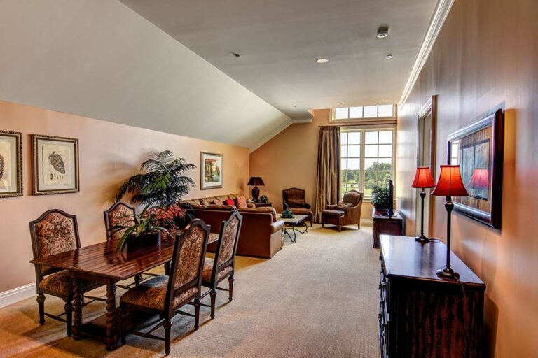 Hotel Suite vs Hotel Room: Choosing the Perfect Accommodation