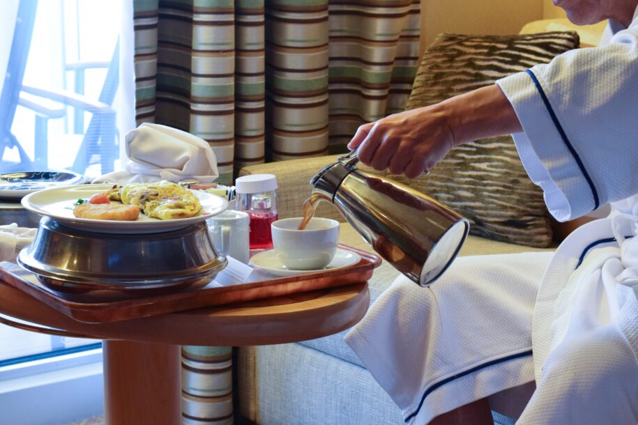 Do All Hotels Have Room Service? - River Landing